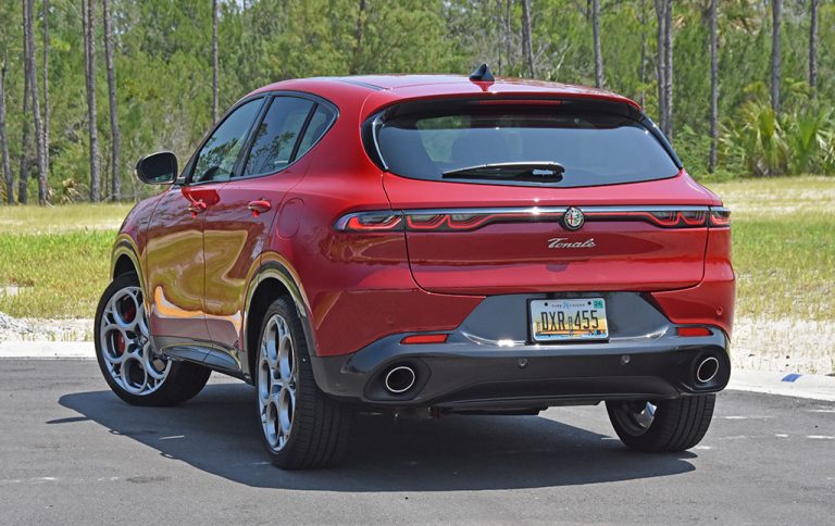 2024 Alfa Romeo Tonale Veloce AWD Review & Test Drive : Automotive Addicts