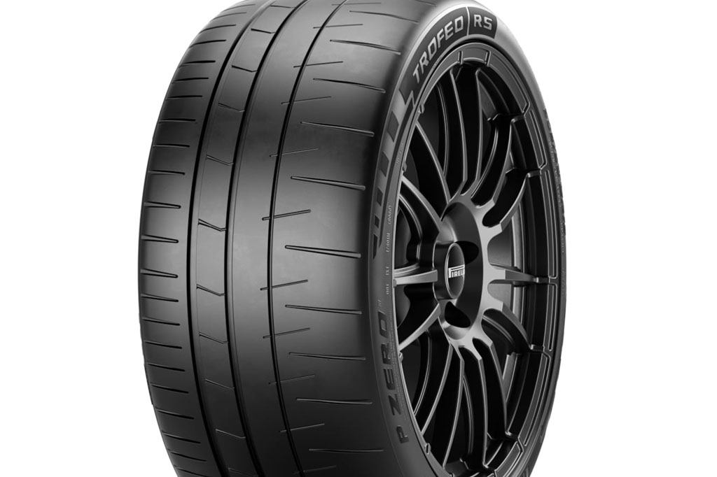 Pirelli Introduces New P Zero Trofeo RS Semi-Slick Tire as OEM fitment ...
