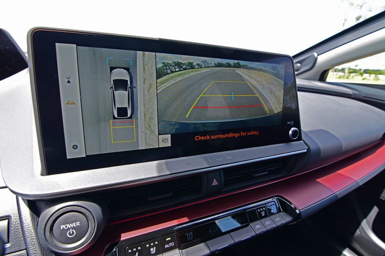 2023 Toyota Prius Prime XSE Premium Review & Test Drive : Automotive ...