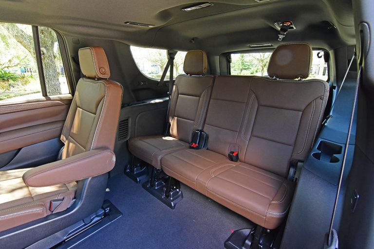 2023 Chevrolet Suburban 4WD High Country Review & Test Drive ...