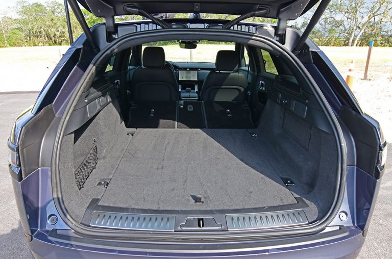 2024 Land Rover Range Rover Velar Dynamic SE P400 Review & Test Drive ...