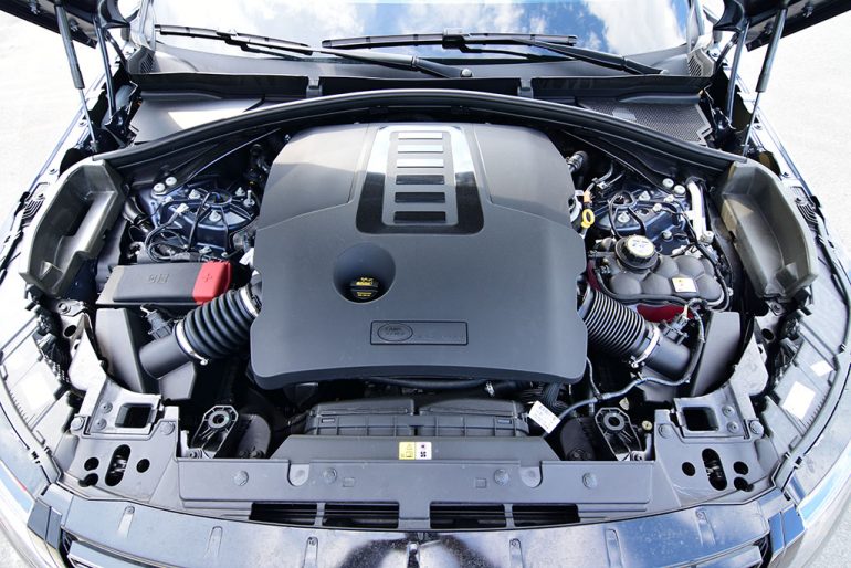 2024 Land Rover Range Rover Velar Dynamic SE P400 Review & Test Drive ...