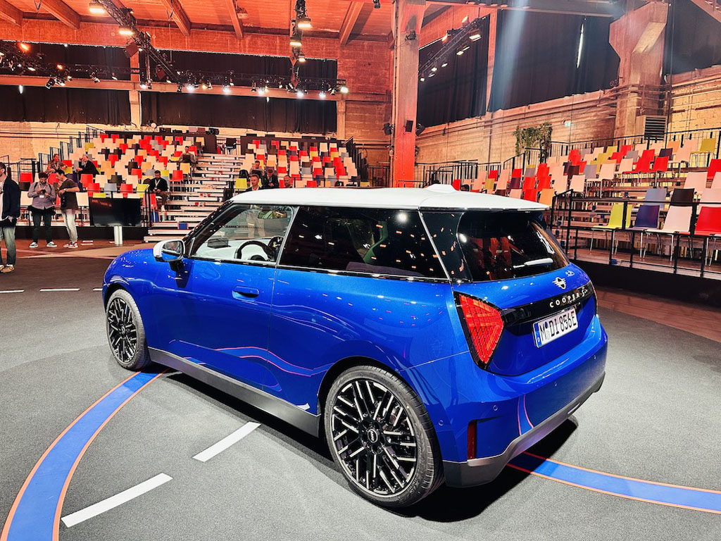 MINI Announces All-Electric Future at IAA Mobility Festival in Munich ...