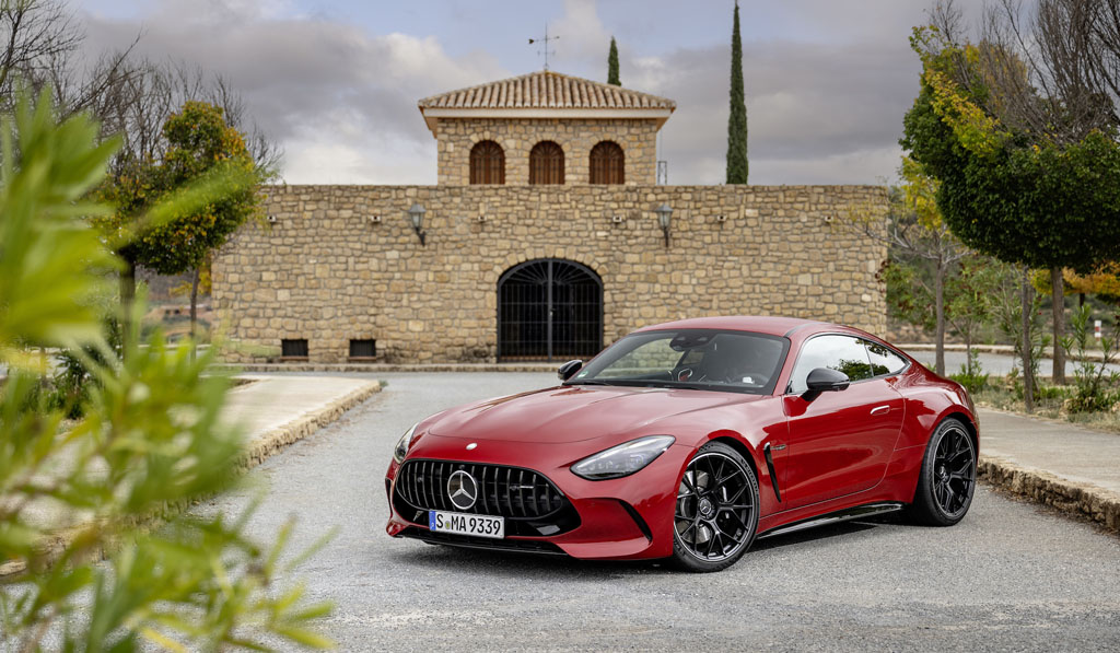 Exploring Granada, Spain in the Potent 2024 Mercedes-AMG GT: Passion ...