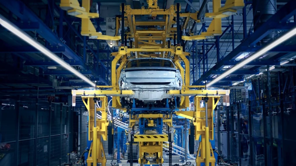 Ford Discloses Cost of UAW Labor Deal Reached $8.8 Billion, Cuts Profit ...