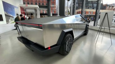 Tesla Cybertruck Delivery Event Today – Watch The Live Stream ...