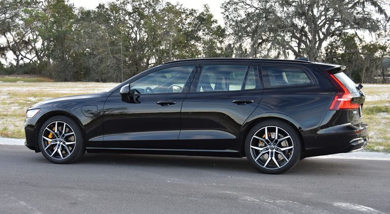 2024 Volvo V60 Recharge Polestar Engineered PHEV Review & Test Drive ...