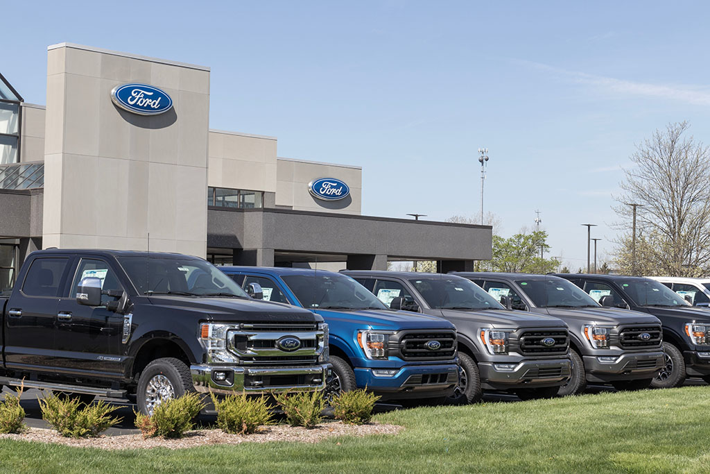 Top 20 Best Selling Vehicles of 2023 : Automotive Addicts