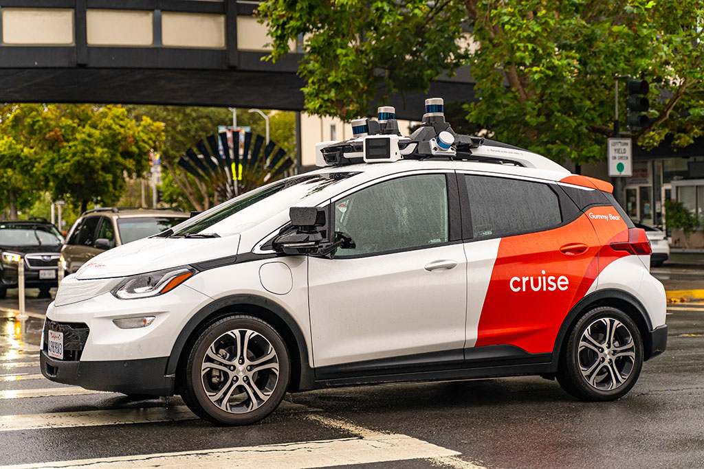 GM Robotaxi Cruise Unit offers $75,000 to Resolve Crash Probe ...