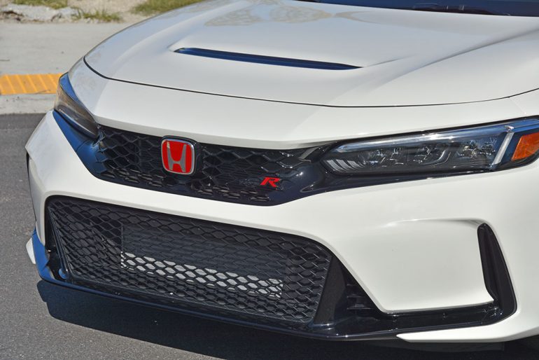 2024 Honda Civic Type R Review & Test Drive : Automotive Addicts