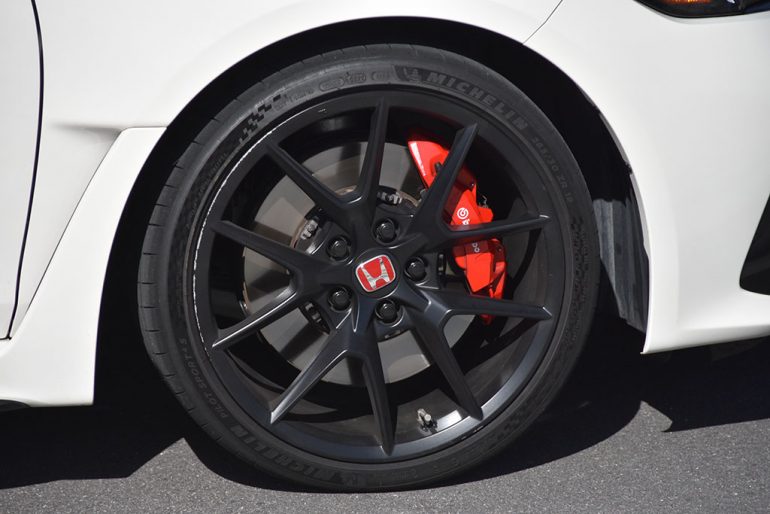 2024 Honda Civic Type R Review & Test Drive : Automotive Addicts