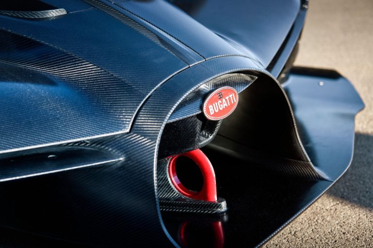 Bugatti Unleashes Their Ultimate Track Machine in The Bolide with ...