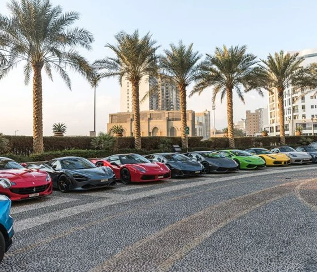 How to Rent a Car in Dubai : Automotive Addicts