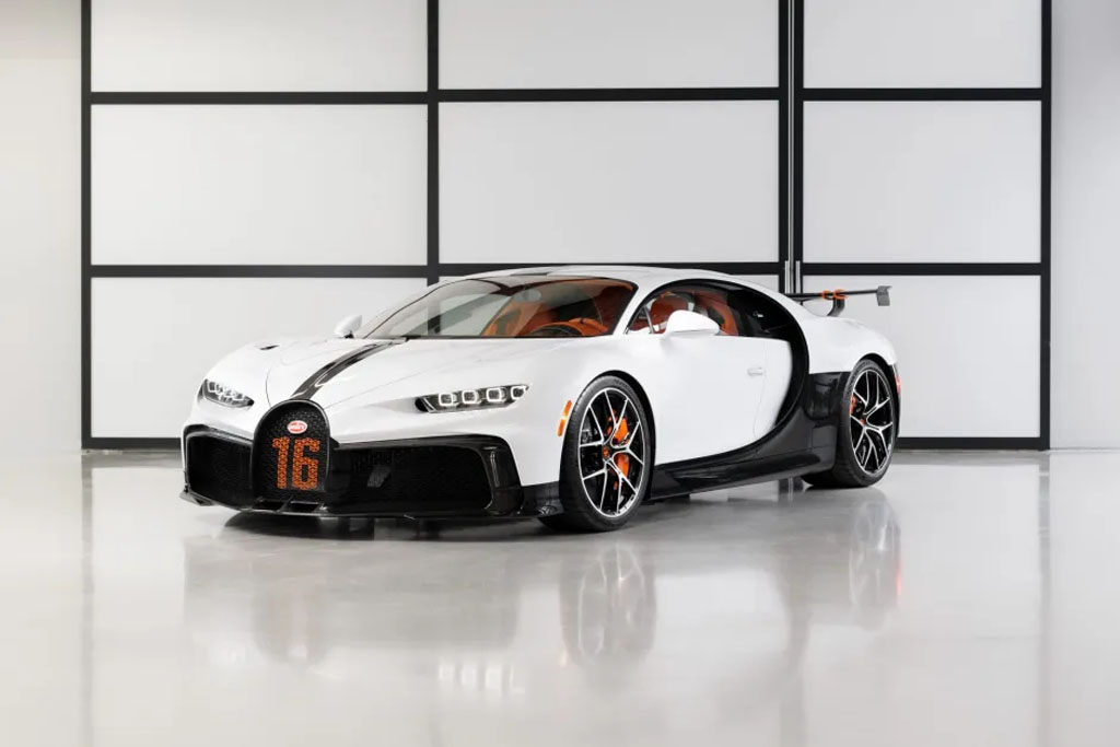 2022 Bugatti Chiron Pur Sport Up for Auction : Automotive Addicts
