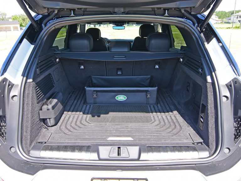 2024 Land Rover Range Rover Sport Dynamic SE Review & Test Drive ...