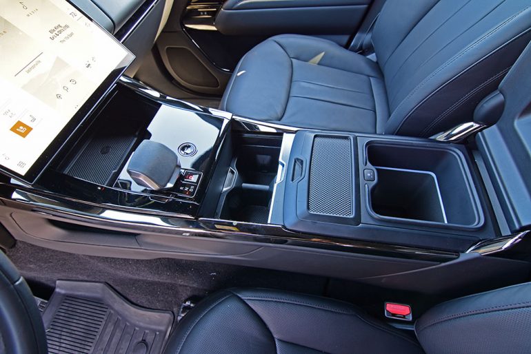 2024 Land Rover Range Rover Sport Dynamic SE Review & Test Drive ...