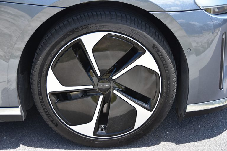 2024 Lucid Air Pure Review & Test Drive : Automotive Addicts