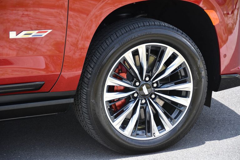 2024 Cadillac Escalade V Review & Test Drive : Automotive Addicts