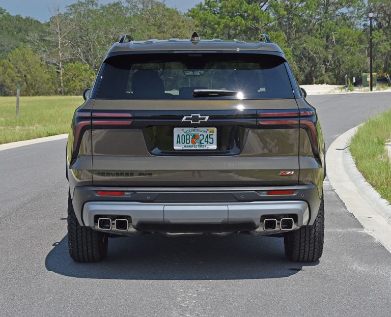 2024 Chevrolet Traverse Z71 AWD Review & Test Drive : Automotive Addicts