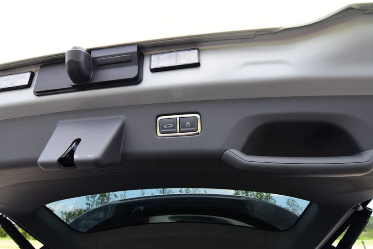 2024 Kia EV9 Land AWD Long Range Review & Test Drive : Automotive Addicts