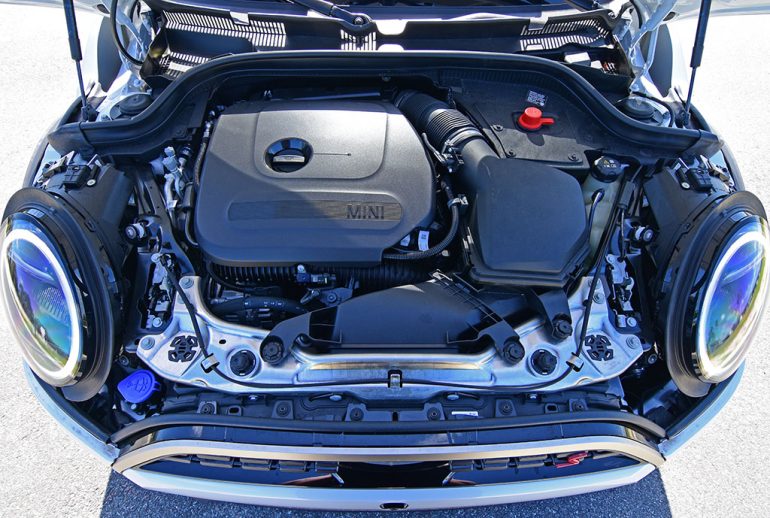 2025 MINI Cooper S Review & Test Drive : Automotive Addicts