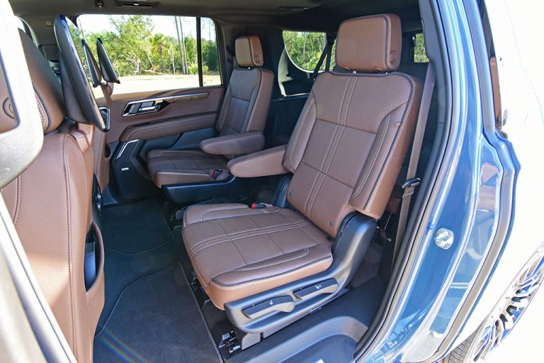 2025 Chevrolet Suburban 4WD High Country Review & Test Drive ...