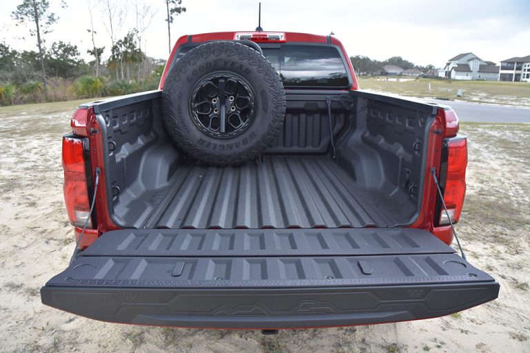 2025 Chevrolet Colorado ZR2 Bison Review & Test Drive : Automotive Addicts