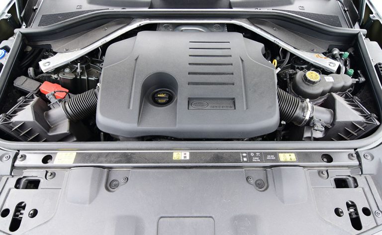 2025 Land Rover Range Rover SE LWB 7-Seat Review & Test Drive ...