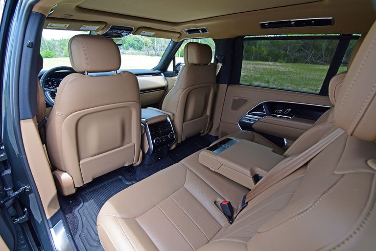 2025 Land Rover Range Rover SE LWB 7-Seat Review & Test Drive ...