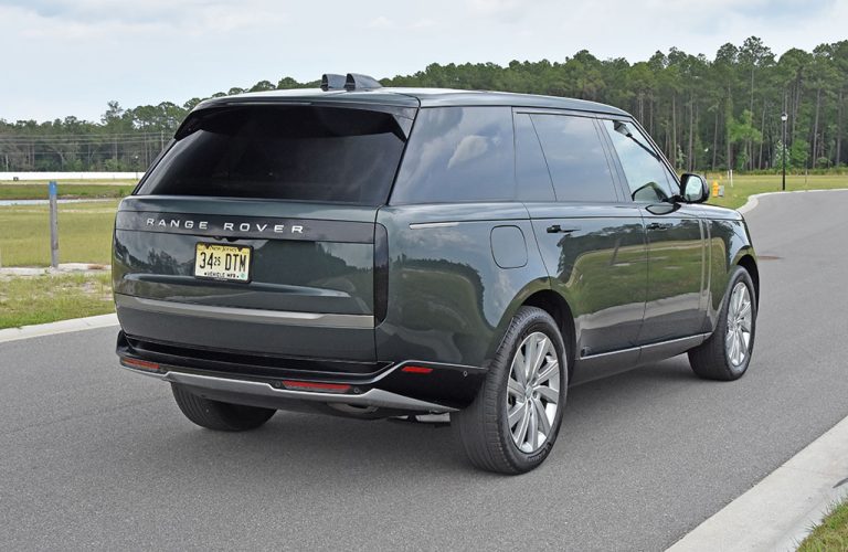 2025 Land Rover Range Rover SE LWB 7-Seat Review & Test Drive ...