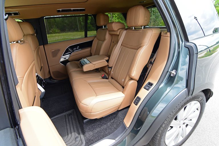 2025 Land Rover Range Rover SE LWB 7-Seat Review & Test Drive ...