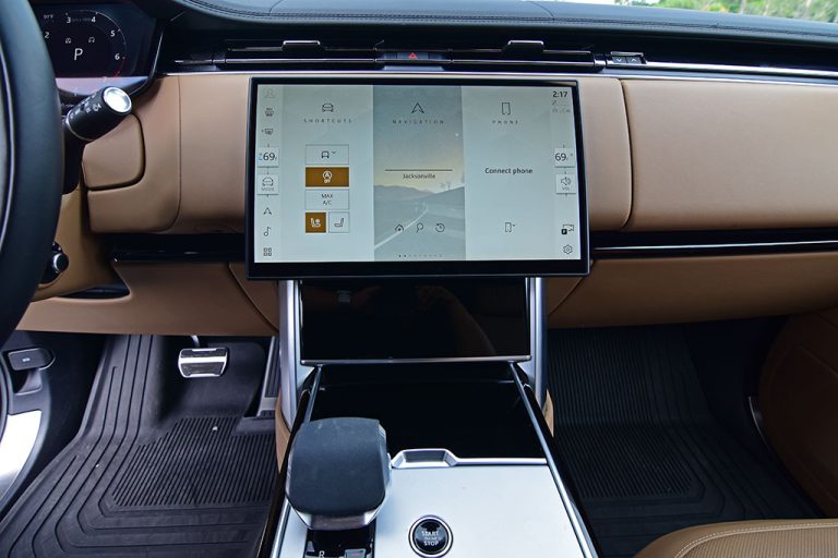 2025 Land Rover Range Rover SE LWB 7-Seat Review & Test Drive ...