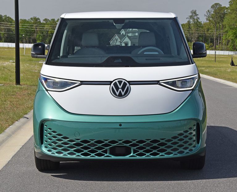 2025 Volkswagen ID. Buzz Pro S Plus 4MOTION Review & Test Drive ...