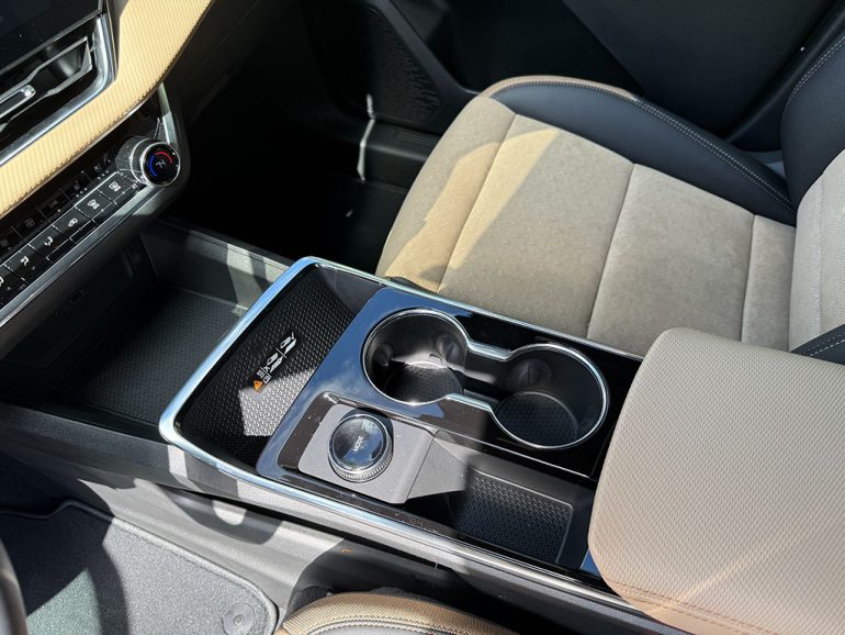 2026 Chevrolet Equinox Activ AWD Review & Test Drive : Automotive Addicts