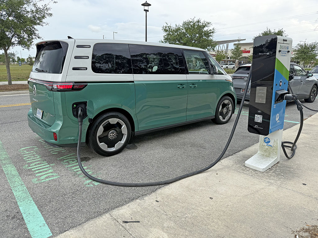 Volkswagen Puts the ID.Buzz on Pause for 2026 and Buyers Know Why ...