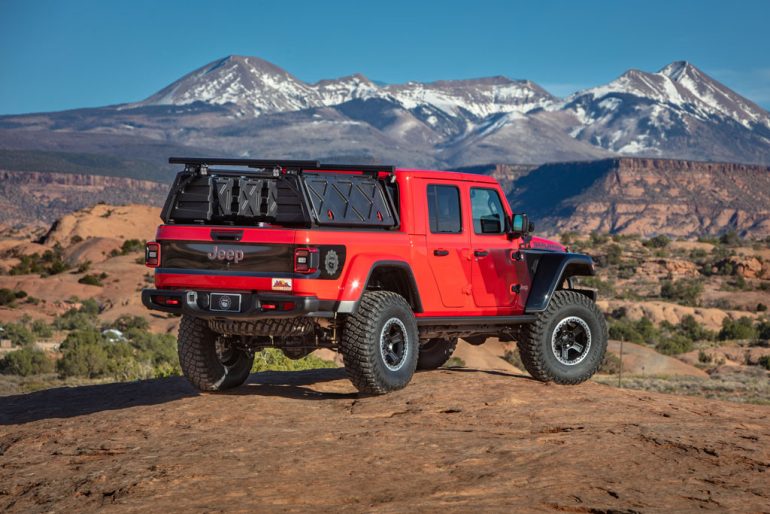 Jeep’s 2026 Moab Concepts Bring Back Vintage Style With a Restomod XJ ...